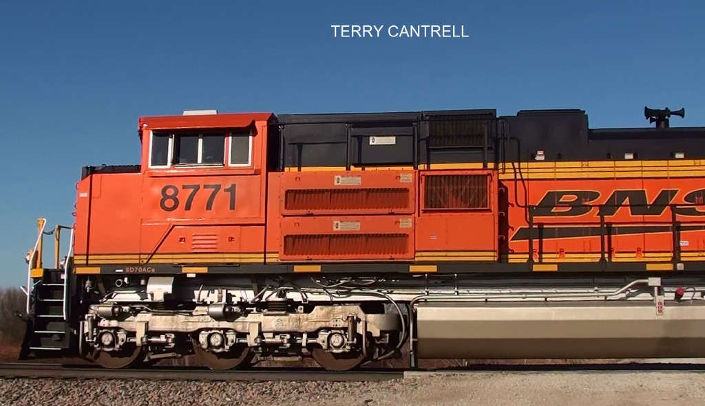 BNSF 8771